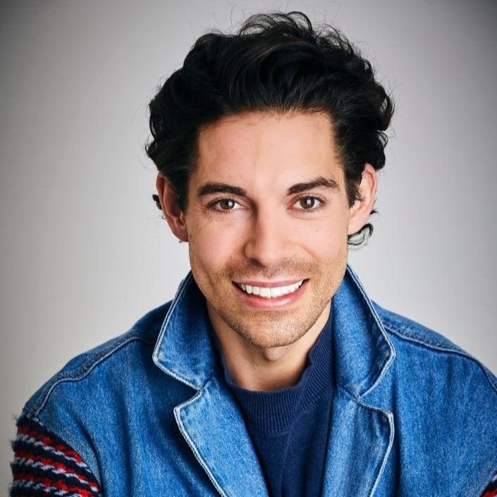 Tom Read Wilson | Awards Hosts | Speakers Corner